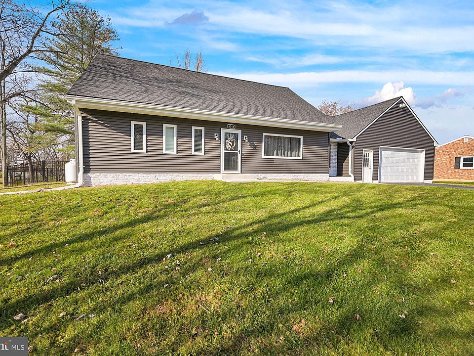 6146 Pine Rd, Thomasville, PA 17364 | Zillow