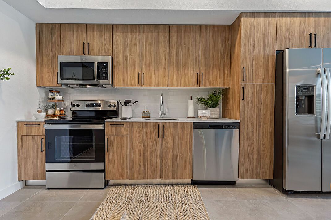 16385 Biscayne Blvd #333, North Miami Beach, FL 33160 | Zillow