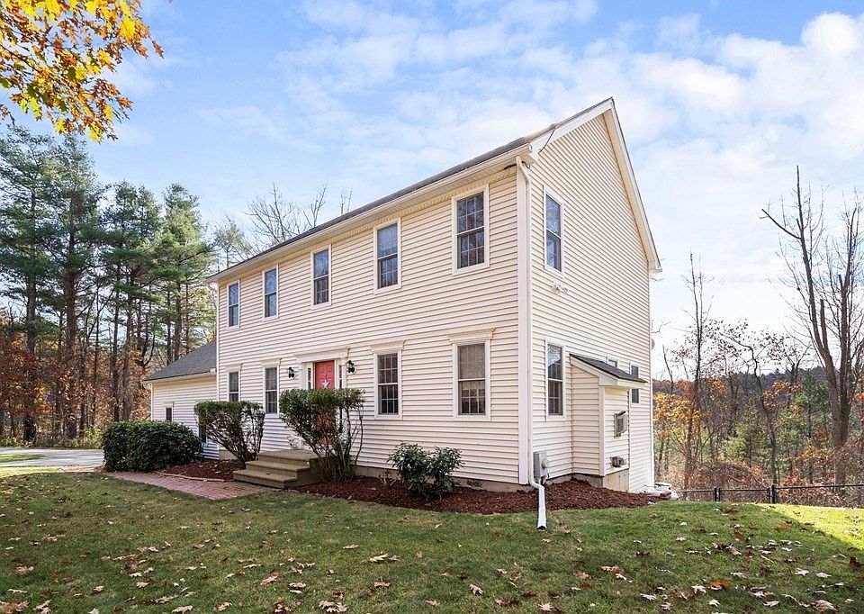 377 Main St, Rutland, MA 01543 | Zillow