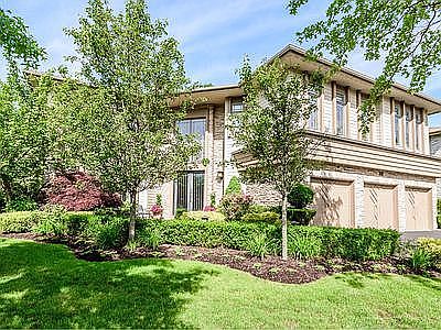 25 Olde Hamlet Dr, Jericho, NY 11753 | Zillow