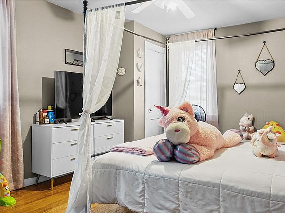 2109 Wayne St, Endicott, NY 13760 | Zillow