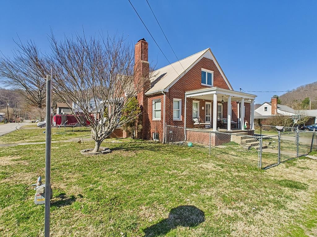 151 Central Ave, Allen, KY 41601 | MLS #124516 | Zillow