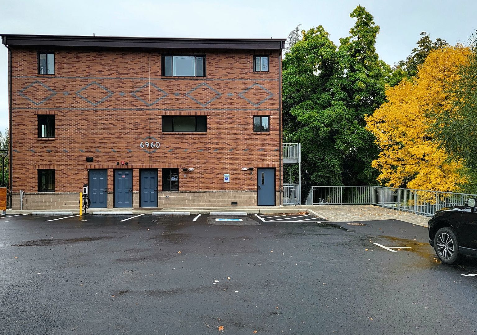 6960 SW Canyon Rd APT A-D, Portland, OR 97225 | Zillow