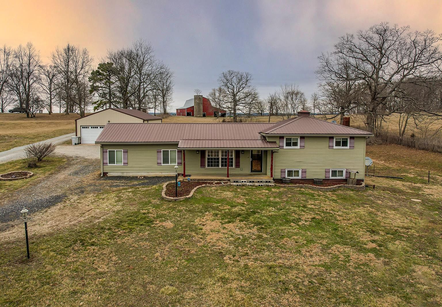 7352 Old Jackson Rd, Farmington, MO 63640 | Zillow
