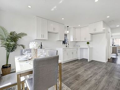 6915 W 63rd St, Chicago, IL 60638 | Zillow