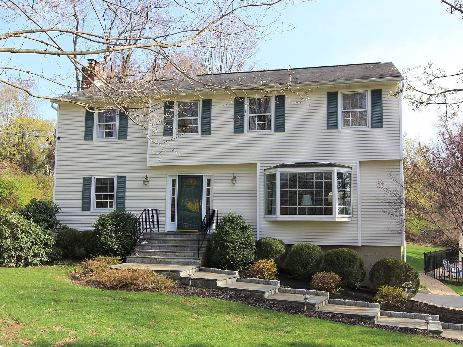 5 Green Tree Rd, Yorktown Heights, NY 10598 | Zillow