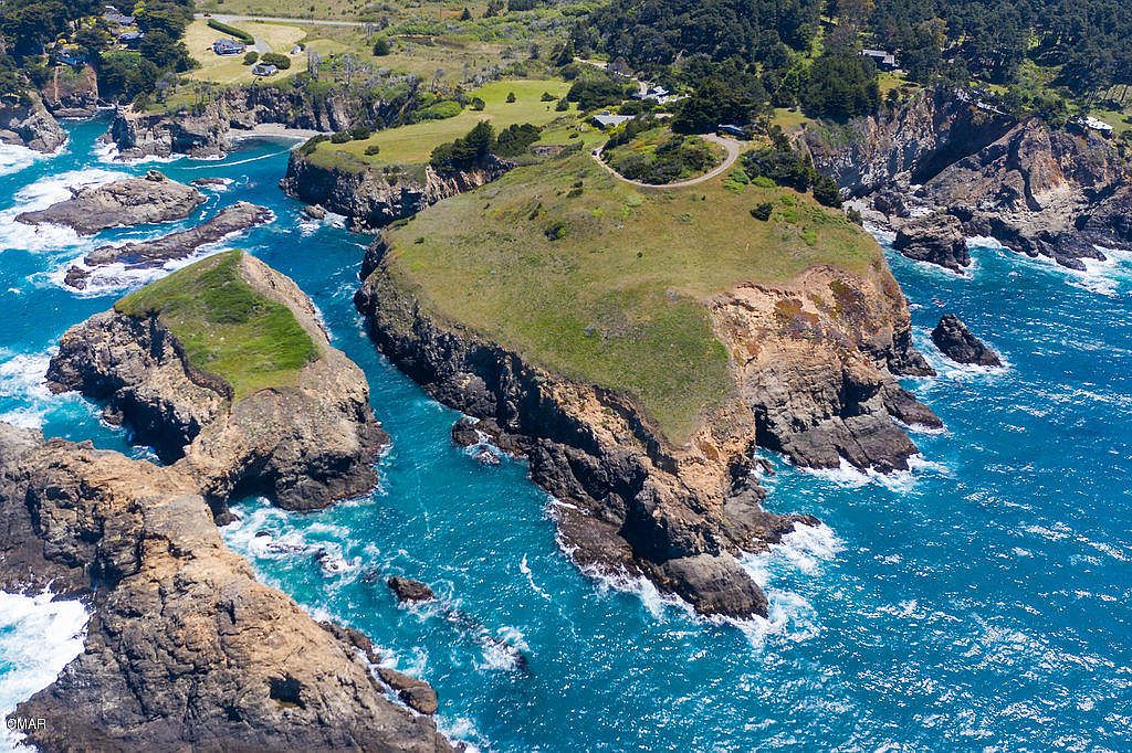 50500 W Buckhorn Cove Rd, Little River, CA 95456 | Zillow