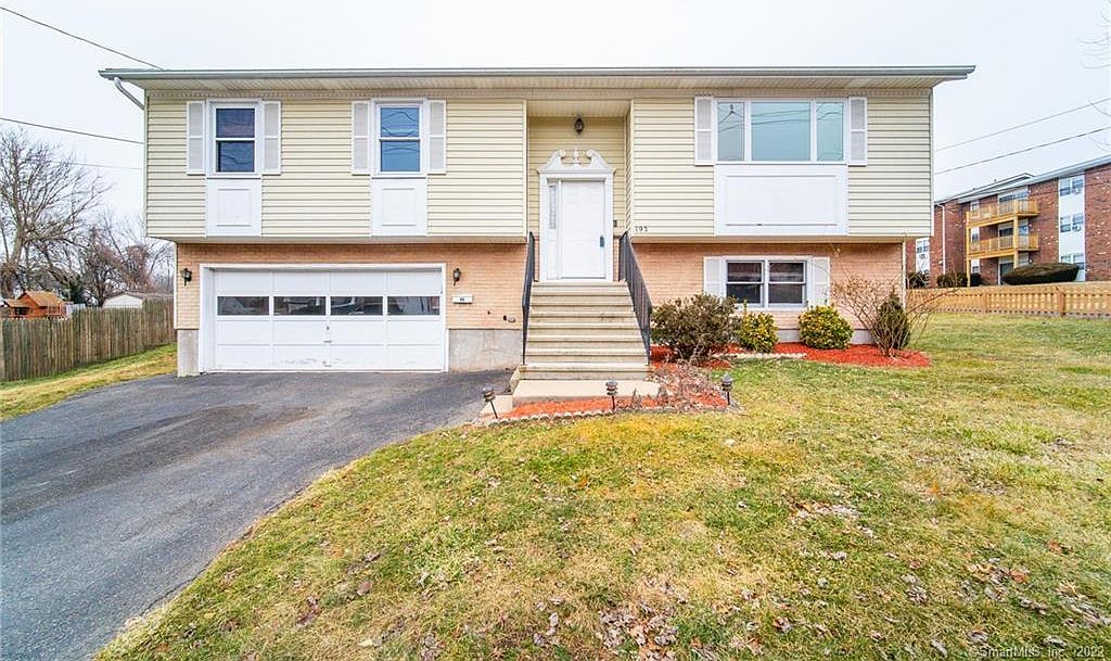 192 Spring St, Naugatuck, CT 06770 | Zillow