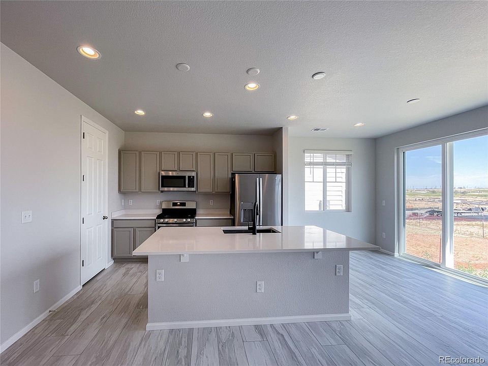 24662 E 38th Avenue, Aurora, CO 80019 | Zillow