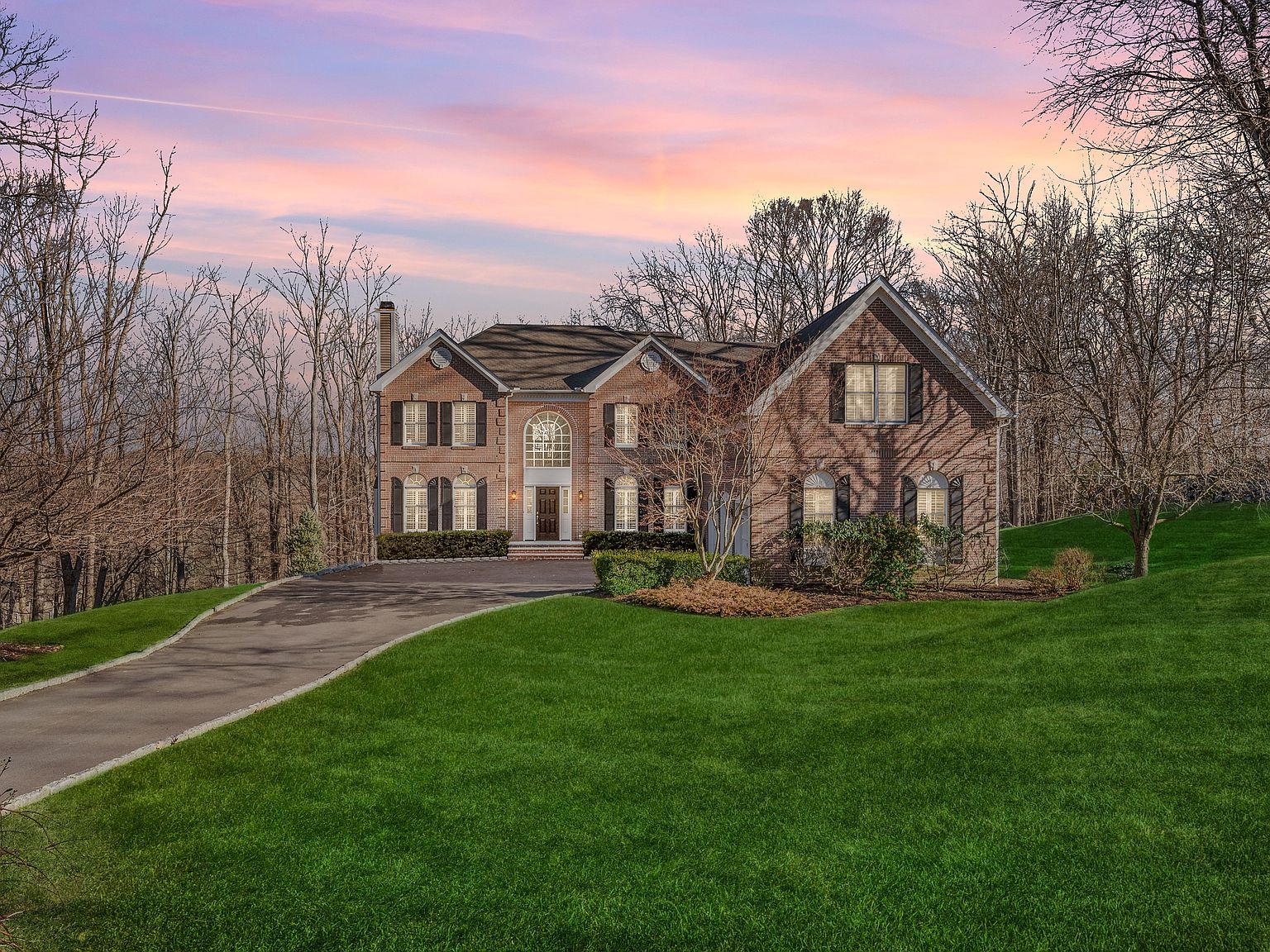 29 Greenleaf Farms Rd, Newtown, CT 06470 | Zillow