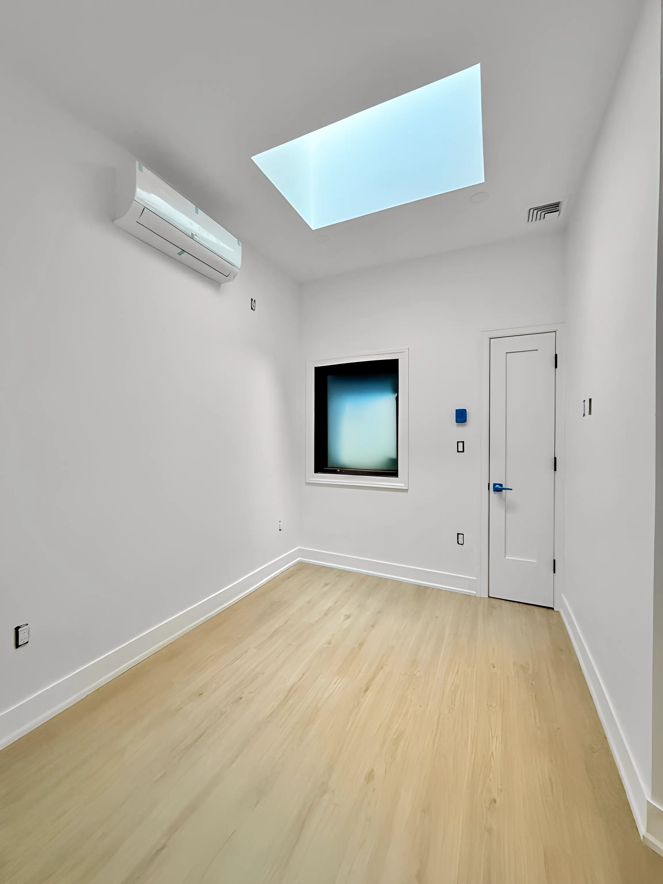 307 West 39th Street #5A in Hudson Yards, Manhattan | StreetEasy