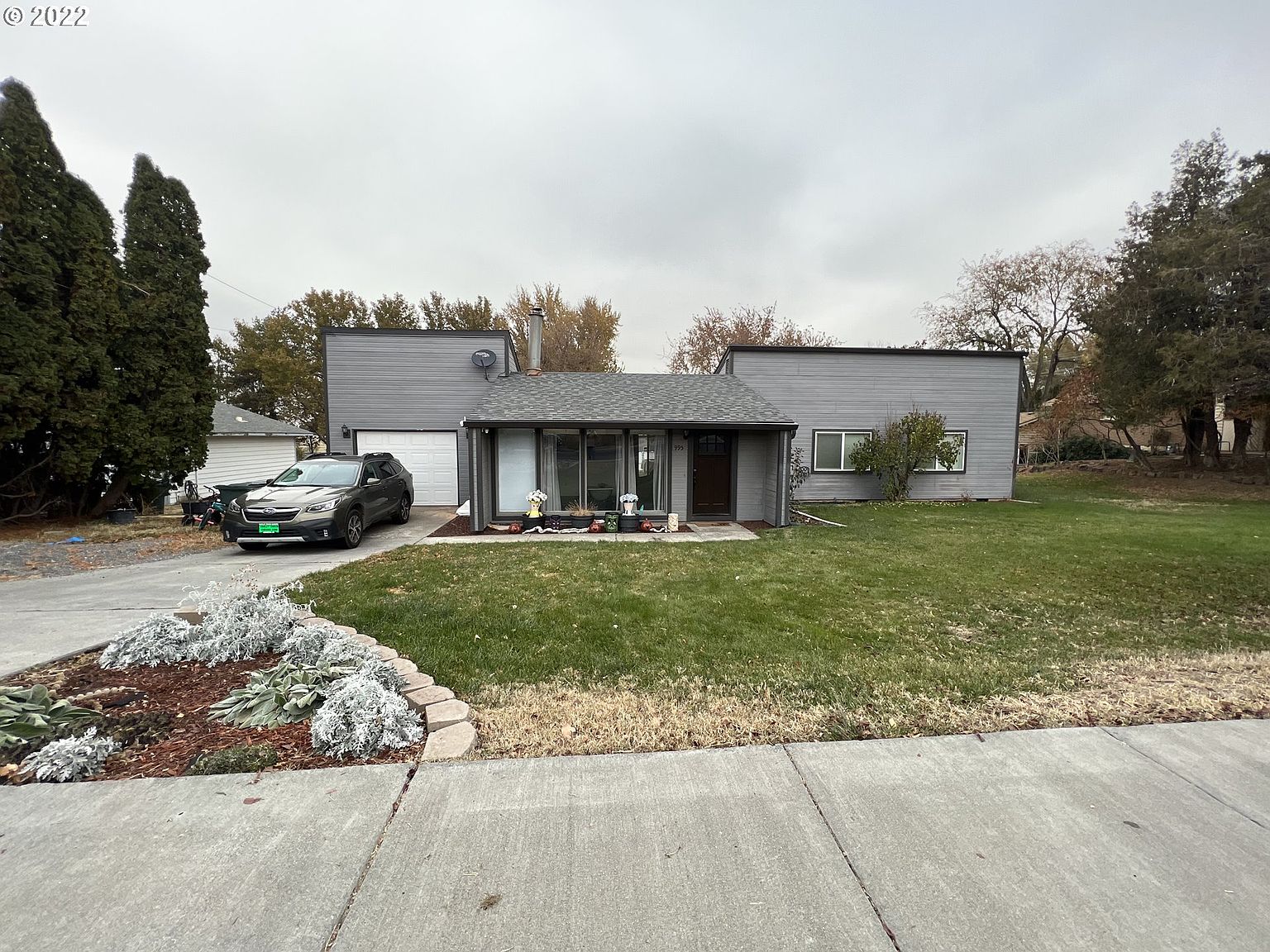 995 E Highland Ave, Hermiston, OR 97838 | Zillow