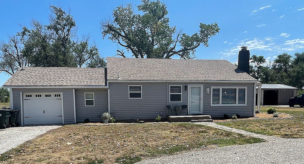 938 Cloverdale Dr, Hutchinson, KS 67501 | Zillow