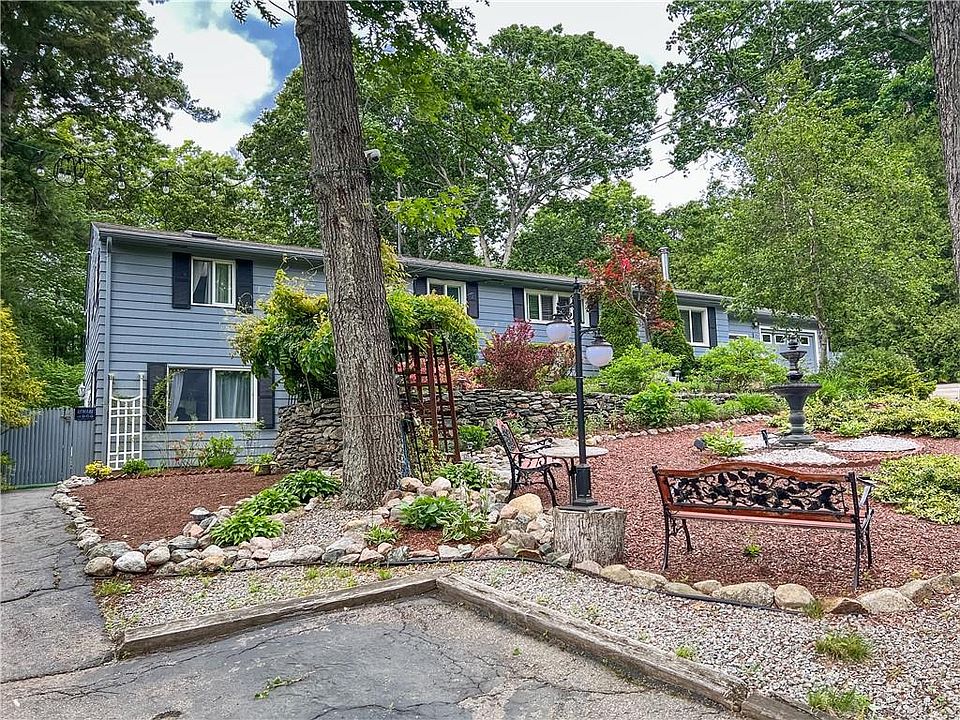 1349 Hope Rd, Hope, RI 02831 | MLS #1343382 | Zillow