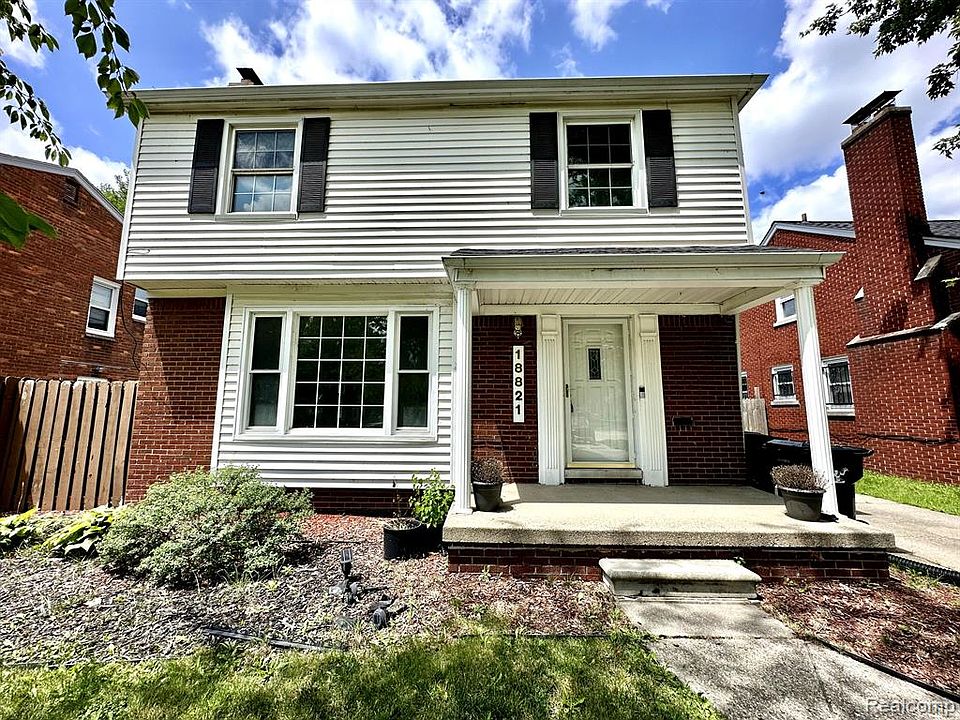 18821 Chandler Park Dr, Grosse Pointe Farms, MI 48236 | MLS ...