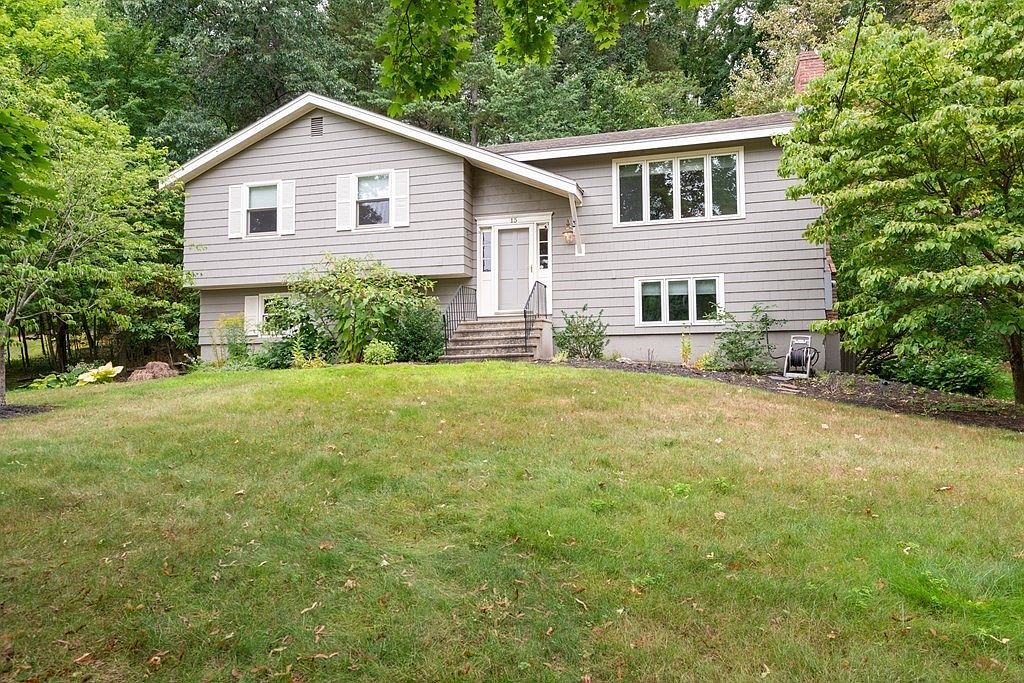 13 Thomas Rd, Danvers, MA 01923 | Zillow