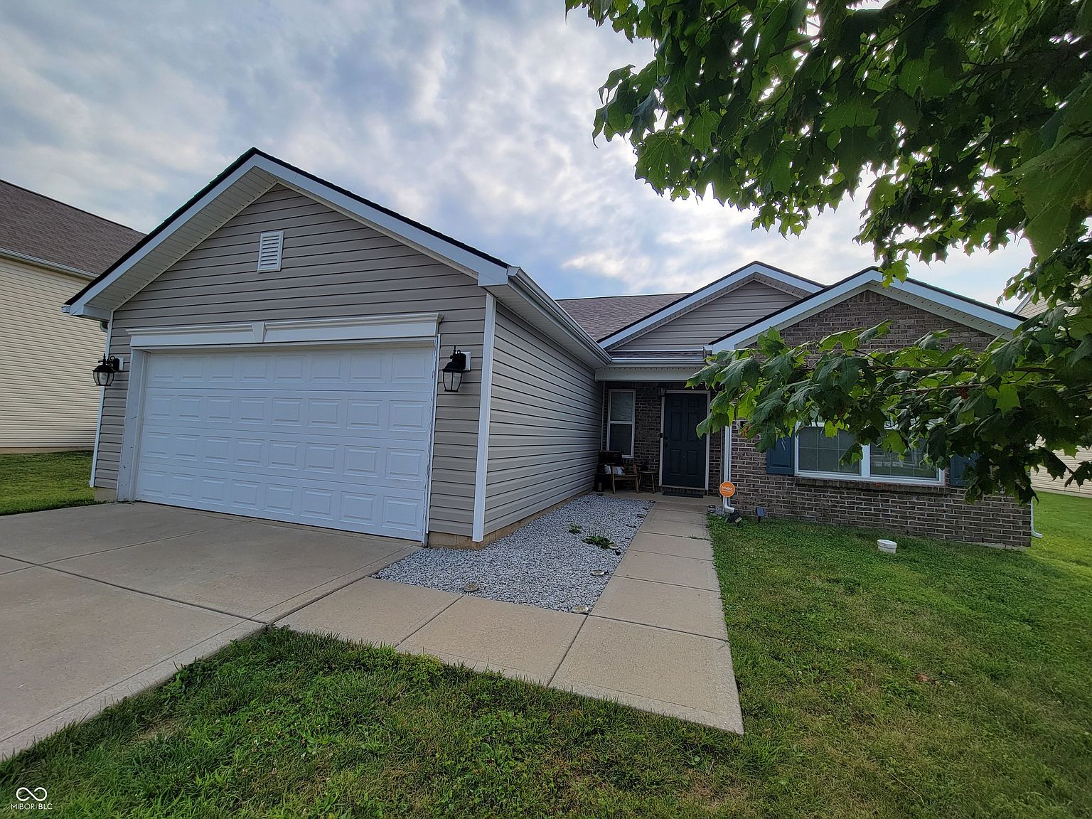 3361 Firethorn Dr, Whitestown, IN 46075 | Zillow