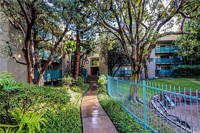 Stoney Brook Villas Apartments - Long Beach, CA | Zillow