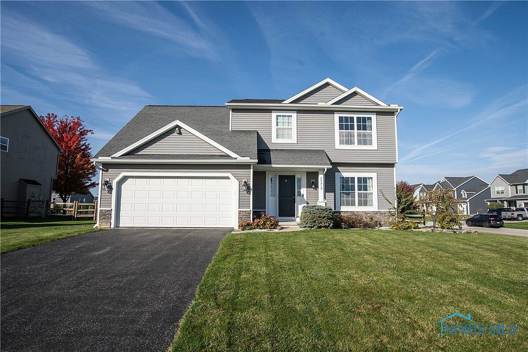 25219 Fox Hunt Dr, Perrysburg, OH 43551 | Zillow