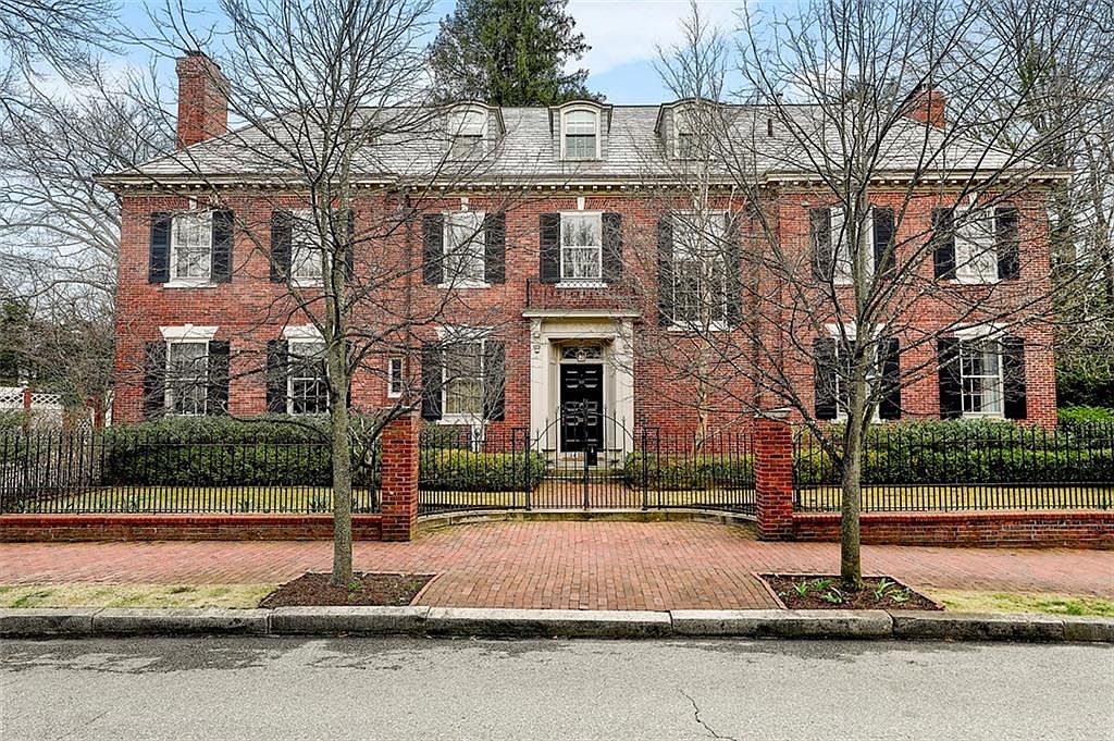 59 Manning St, Providence, RI 02906 | Zillow