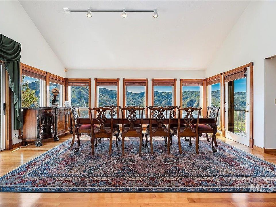 41 Whitehawk Way, Boise, ID 83716 | Zillow