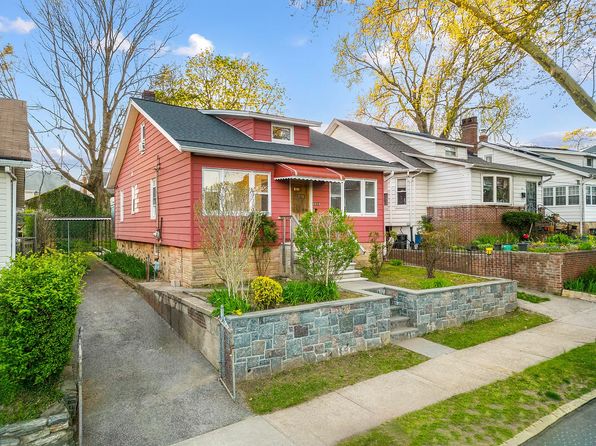 Bronx NY Single Family Homes For Sale - 215 Homes | Zillow
