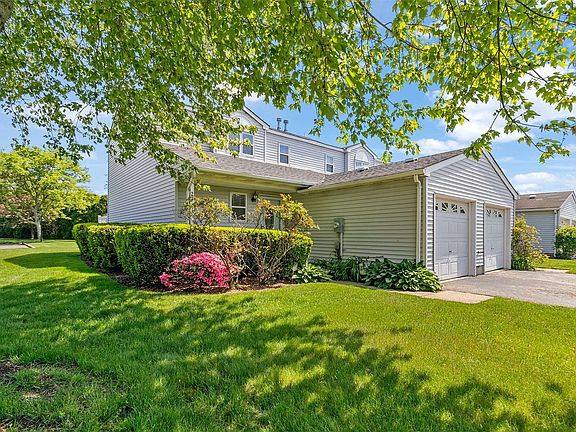 2741 Schleigel Boulevard UNIT 2741, Amityville, NY 11701 | Zillow