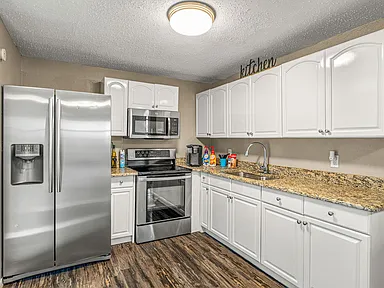 Hanley Place - 7315 W Hanna Ave Tampa FL (4 units available) | Zillow