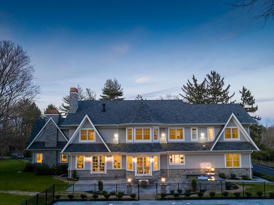 57 Simonson Rd, Glen Head, NY 11545 | Zillow