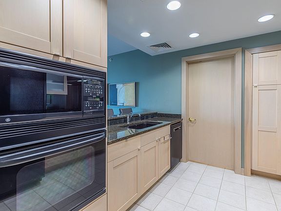 1 Miranova Pl APT 615, Columbus, OH 43215 | MLS #222002499 | Zillow