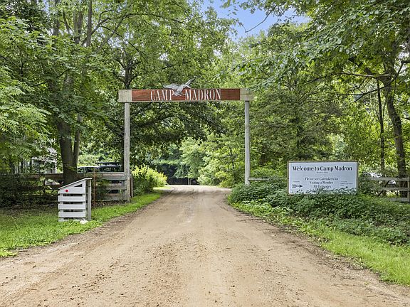 18 Camp Madron Rd, Buchanan, MI 49107 | Zillow