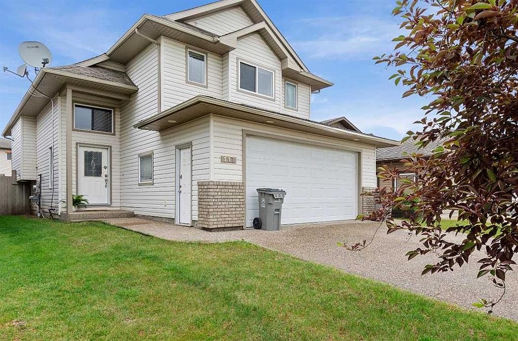 117 E Pinnacle Ave, Grande Prairie, AB T8W 2Z2 | MLS #A2140226 | Zillow