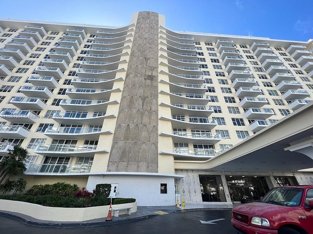 5600 Collins Ave APT 9B, Miami Beach, FL 33140 | Zillow
