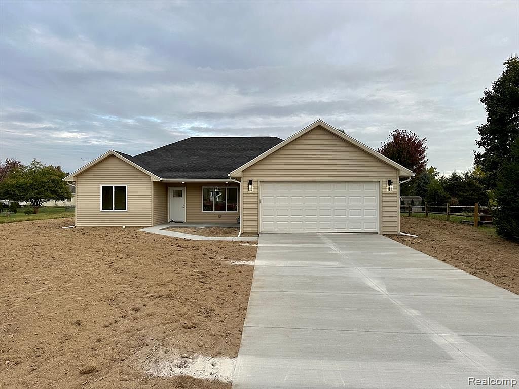 197 Melrose Ave, Adrian, MI 49221 | MLS #20230050859 | Zillow