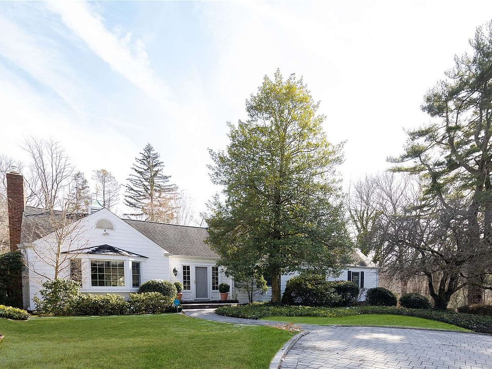 8 Kennedy Lane, Cold Spring Harbor, NY 11724 | Zillow