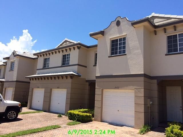 2024 Freeport Ln, Riviera Beach, FL 33404 | Zillow