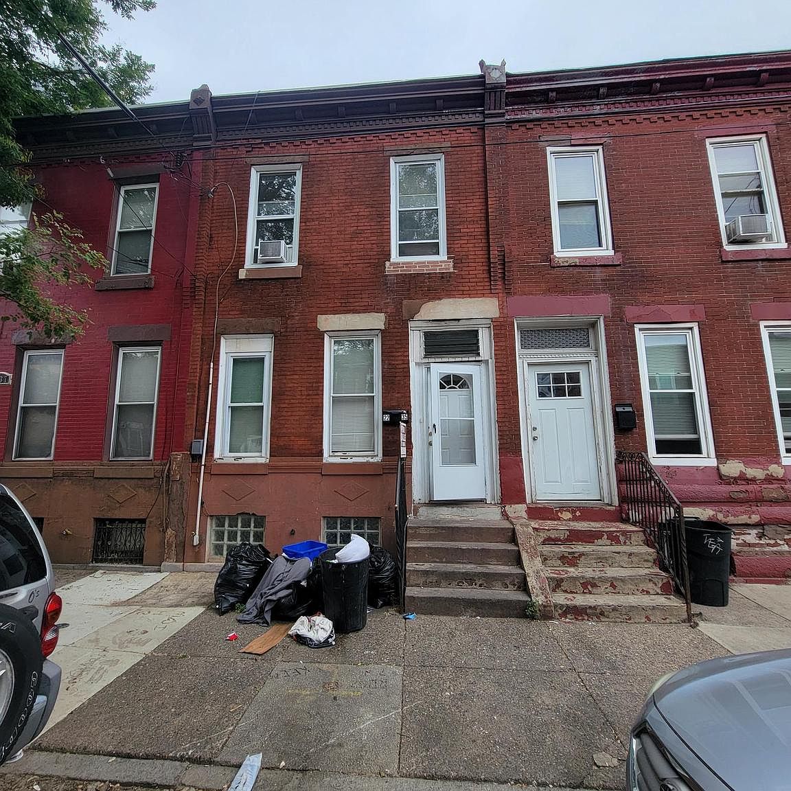 2235 Tasker St, Philadelphia, PA 19145 | Zillow