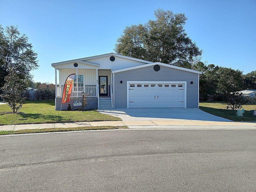 637 Pine Brook Cir, Lady Lake, FL 32159 | Zillow