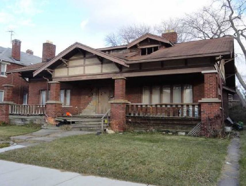14086 Strathmoor St, Detroit, MI 48227 | Zillow