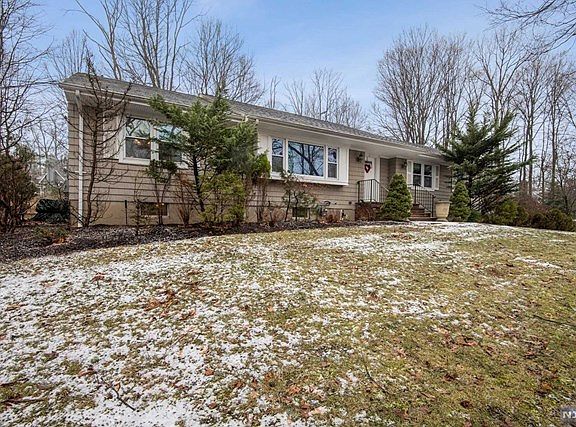 599 Summit Ave, Franklin Lakes, NJ 07417 | Zillow 599 Summit Ave, Franklin Lakes, NJ 07417 | Zillow