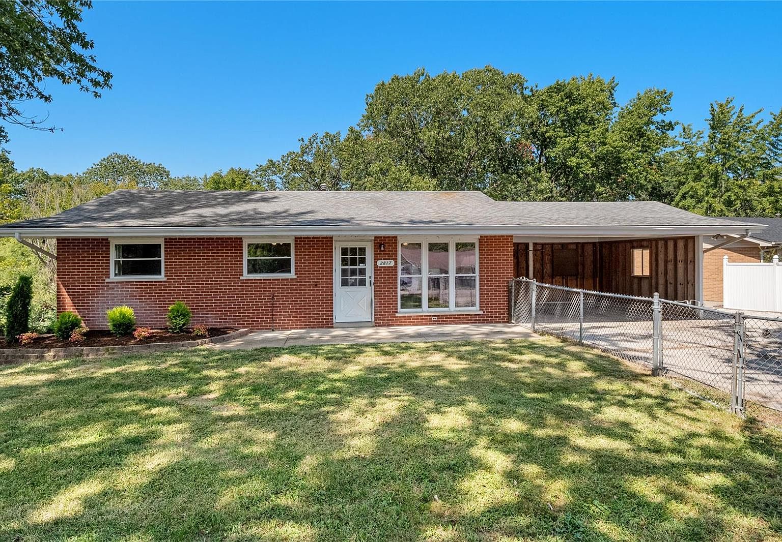 2817 Moravec Dr, High Ridge, MO 63049 | Zillow