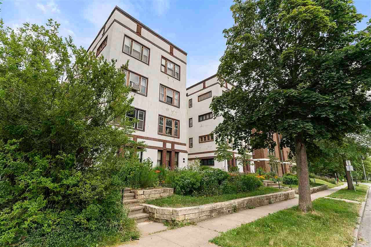228 S Summit St APT D2, Iowa City, IA 52240 | Zillow