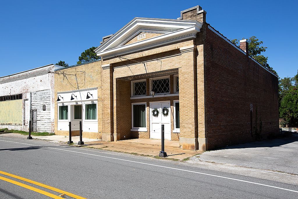 1743 New Market Rd, New Market, AL 35761 | Zillow