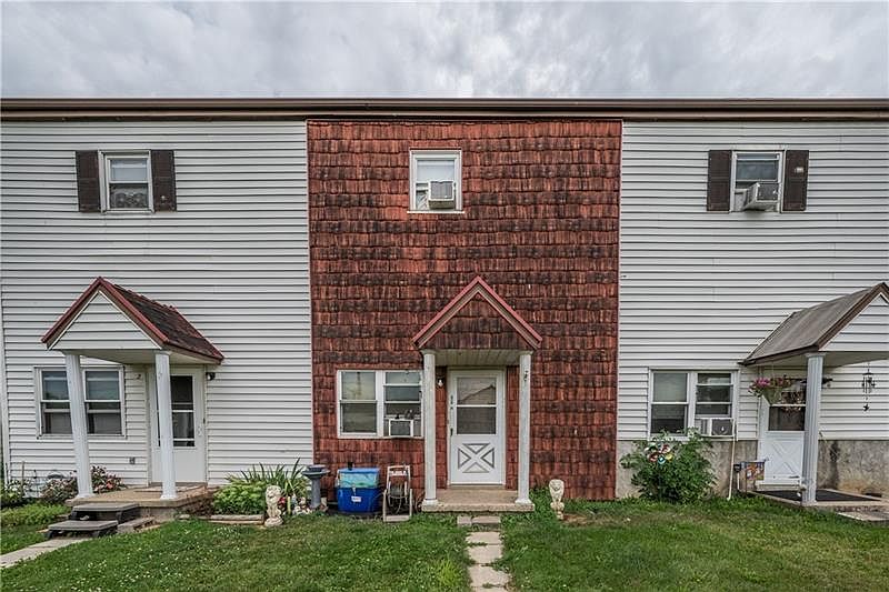 3 Elizabeth St Slovan PA | Zillow