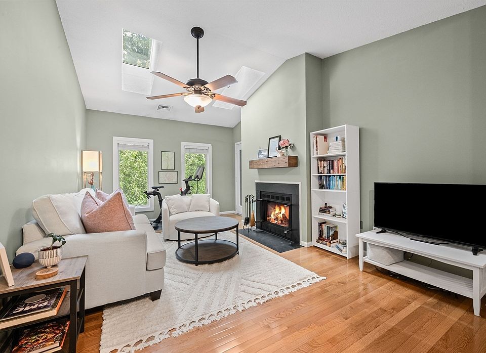 Bay Farm Condominium Association - 44 Bay Farm Rd Duxbury MA | Zillow