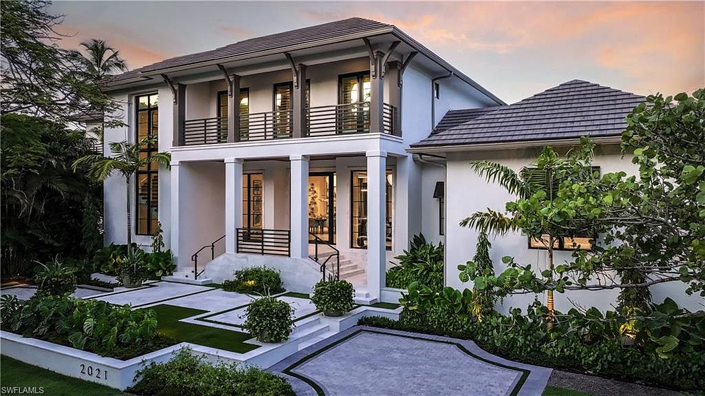 2021 Gordon DR E, Naples, FL 34102 | MLS #225003100 | Zillow