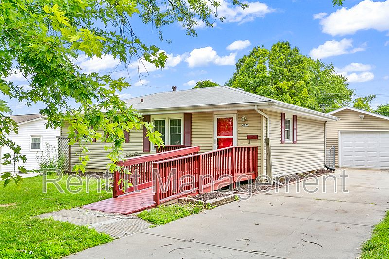 4629 N 95th St, Omaha, NE 68134 | Zillow