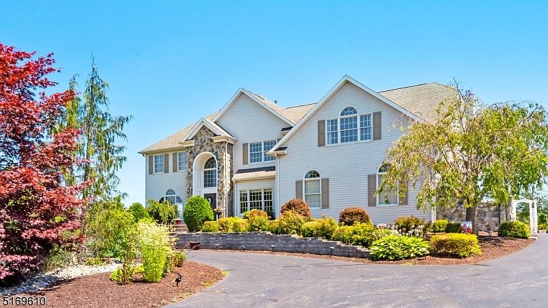 7 Maple Springs Rd, Pittstown, NJ 08867 | MLS #3799193 | Zillow