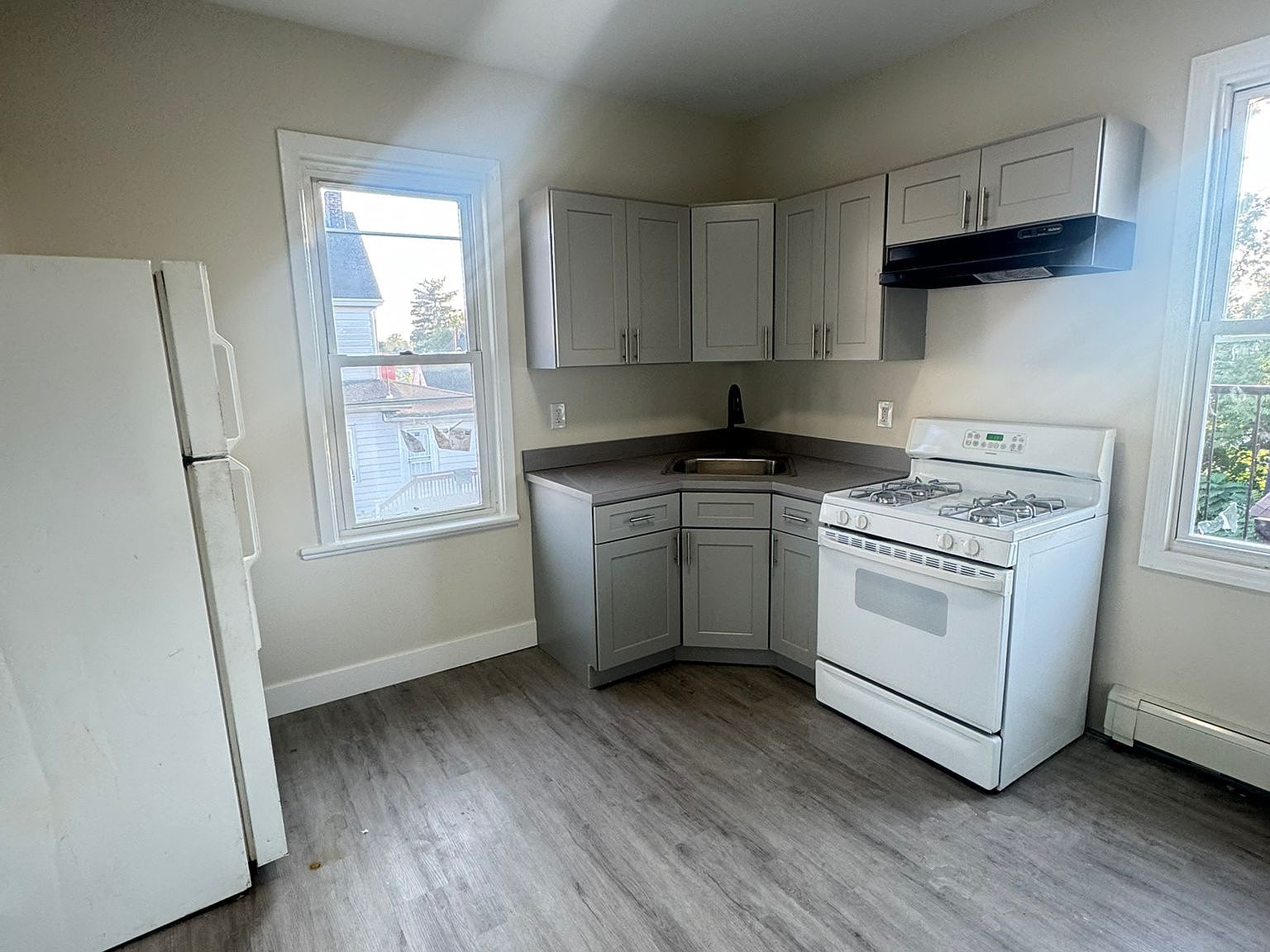 341 Ridge Rd APT 2, Lyndhurst, NJ 07071 | Zillow