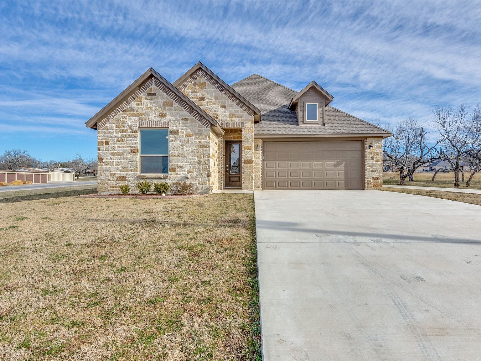 648 Half Moon Way, Bridgeport, TX 76426 | MLS #20857442 | Zillow